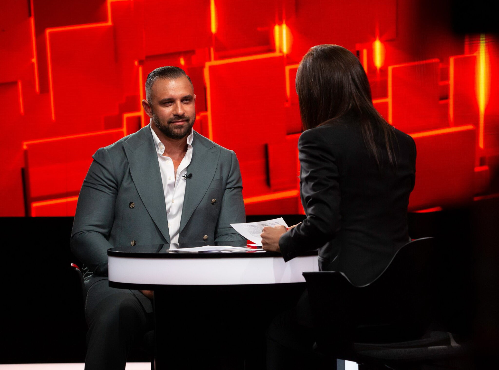 Imagini surprinzătoare cu Alex Bodi! Iată cum arăta afaceristul atunci ...