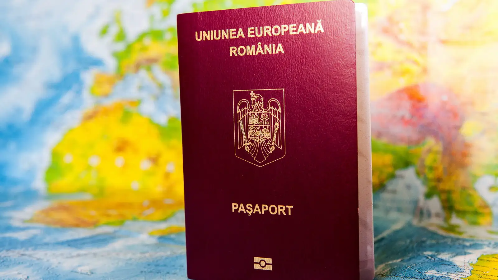Se schimbă legea privind pașapoartele emise în România