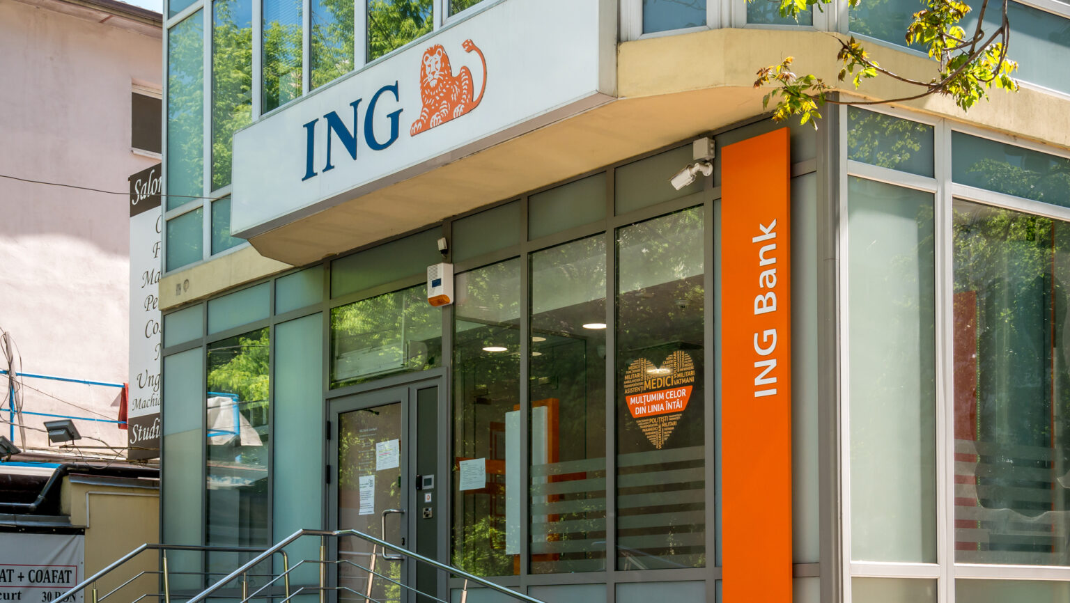 Anunț pentru clienții ING Bank România. Banca introduce o nouă metodă ...