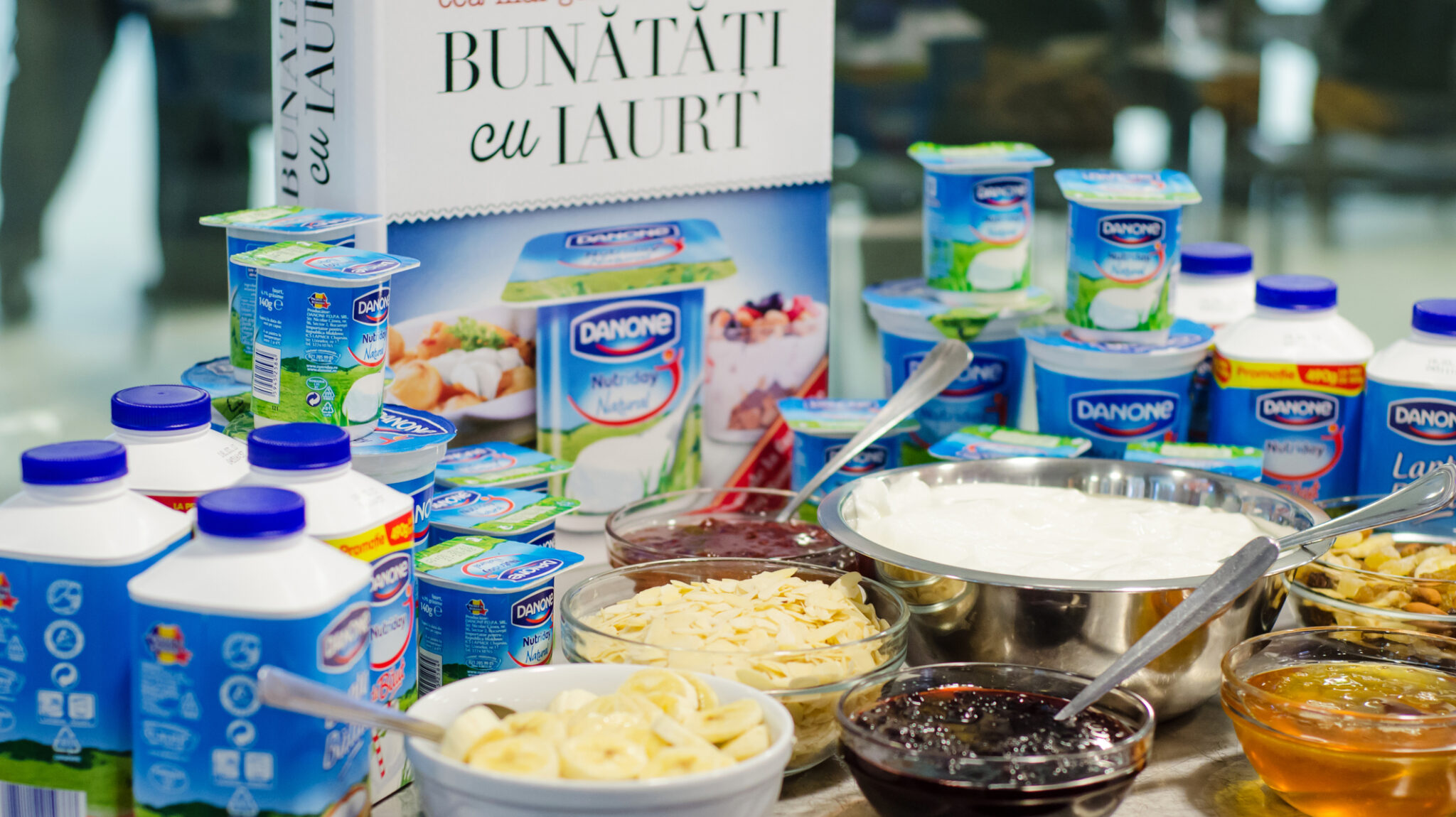 Danone se adaptează crizei. Compania renunţă la sortimentele de iaurt ...