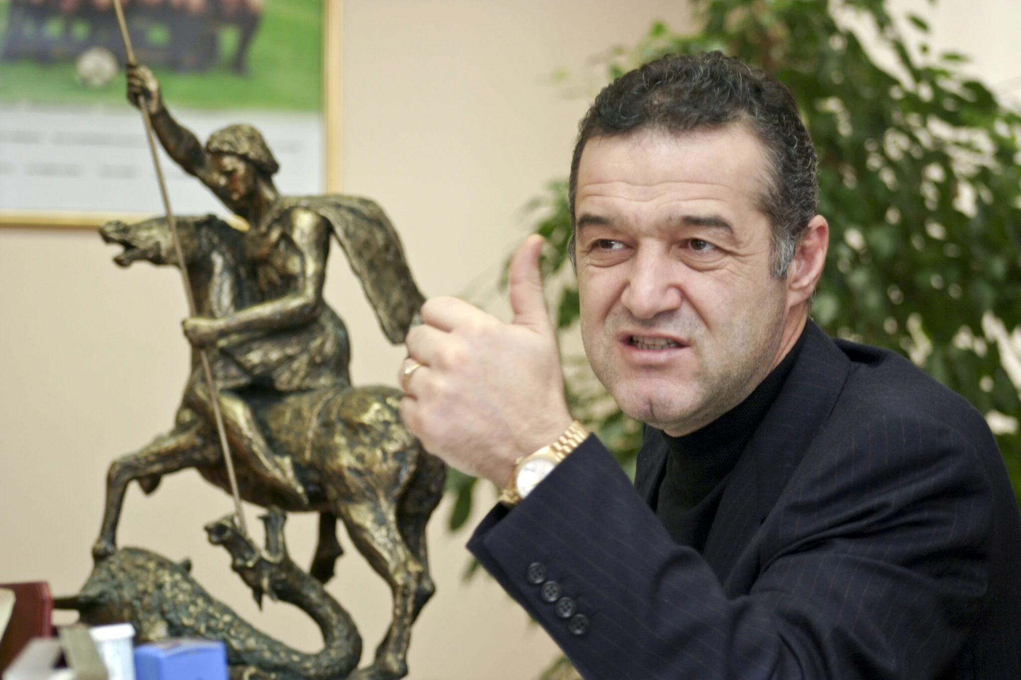 Gigi Becali pleacă din România? A cumpărat 30 de hectare de teren în ...