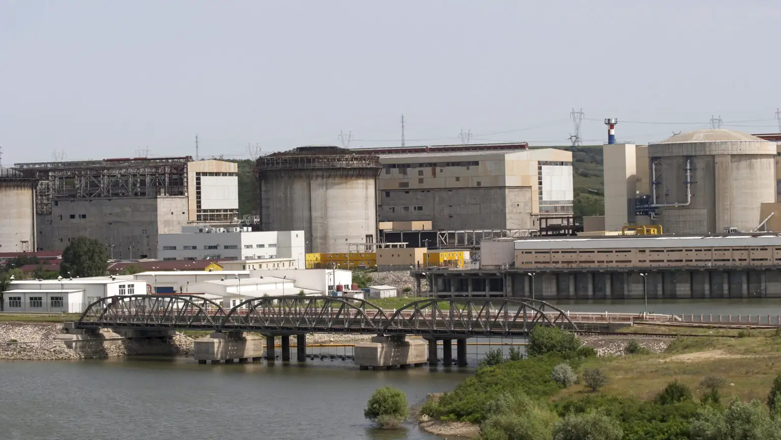 Nuclearelectrica extinde producția de combustibil nuclear. Miza este ...