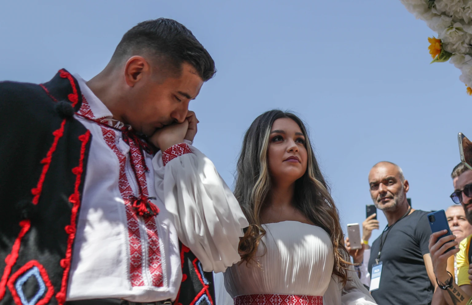 George Simion a făcut anunțul după un an de la nunta cu Ilinca. Doar ...