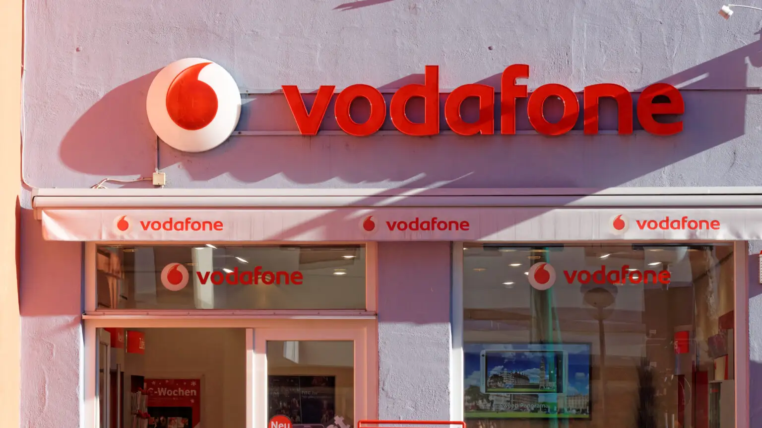 Probleme pentru Vodafone în mai multe zone din țară: Ne confruntăm cu o ...