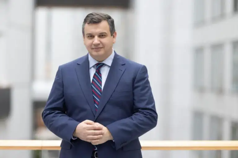 Eugen Tomac a trimis lista viitorului Guvern. Trei vicepremieri și mai ...