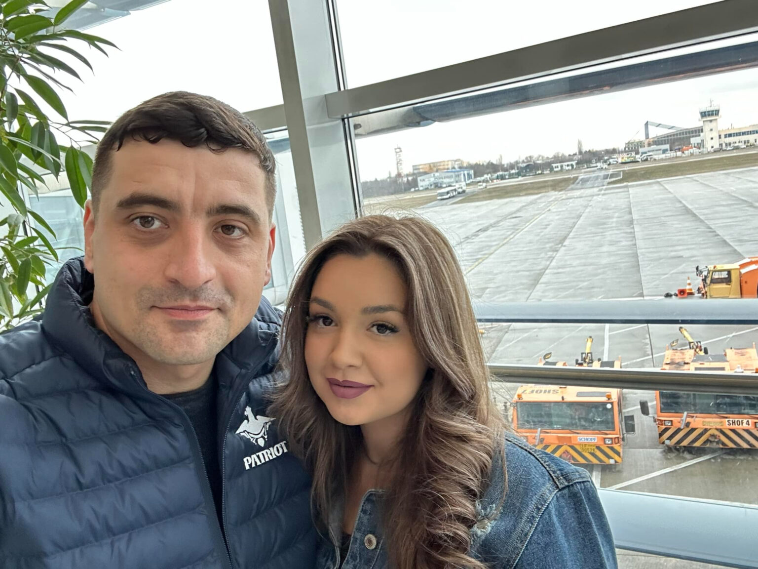 Ce salariu are Ilinca Simion? Locul de muncă al soției liderului AUR ...