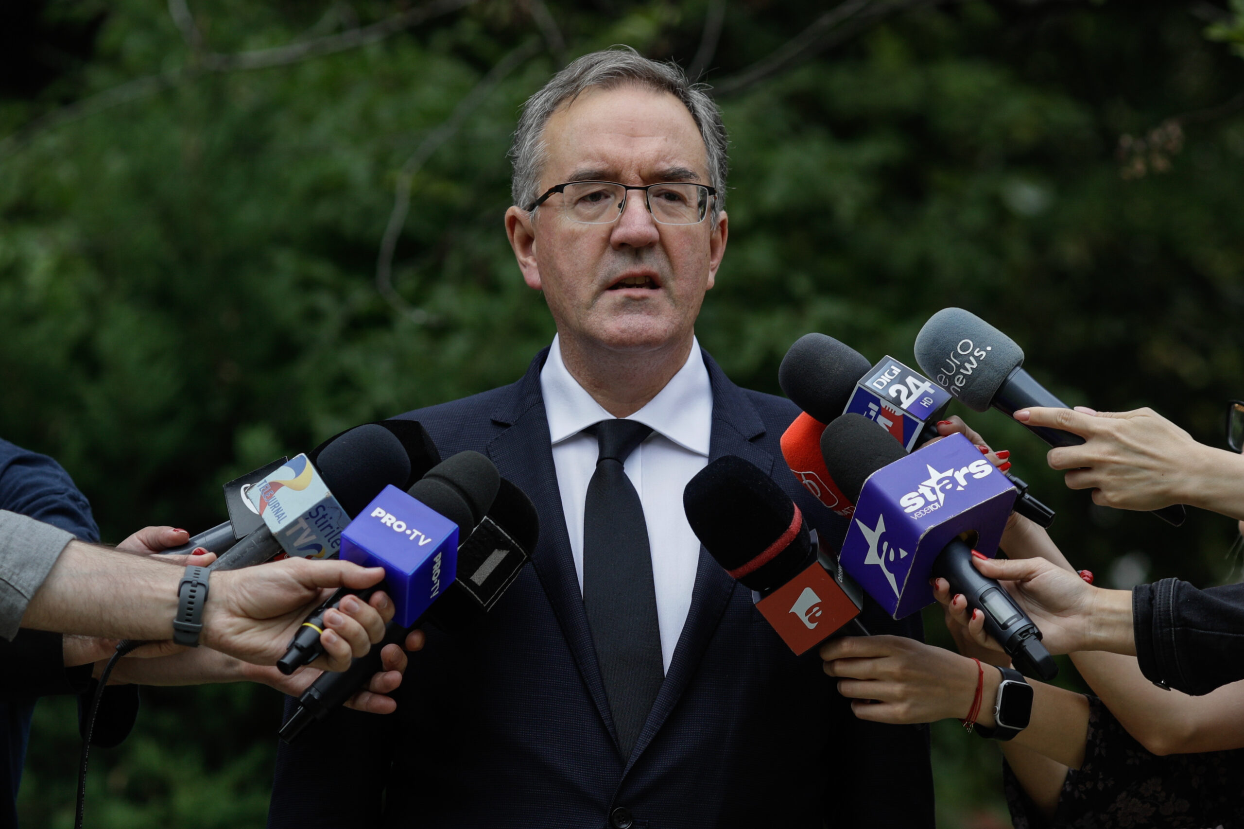 Ambasadorul Andrew Noble laudă progresul României: Continuă la o viteză ...