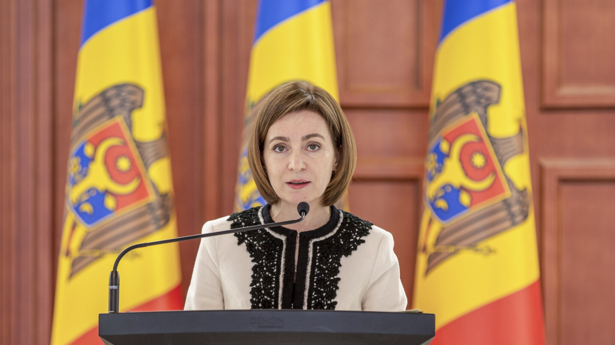 Maia Sandu a câștigat primul tur al alegerilor prezidențiale din ...