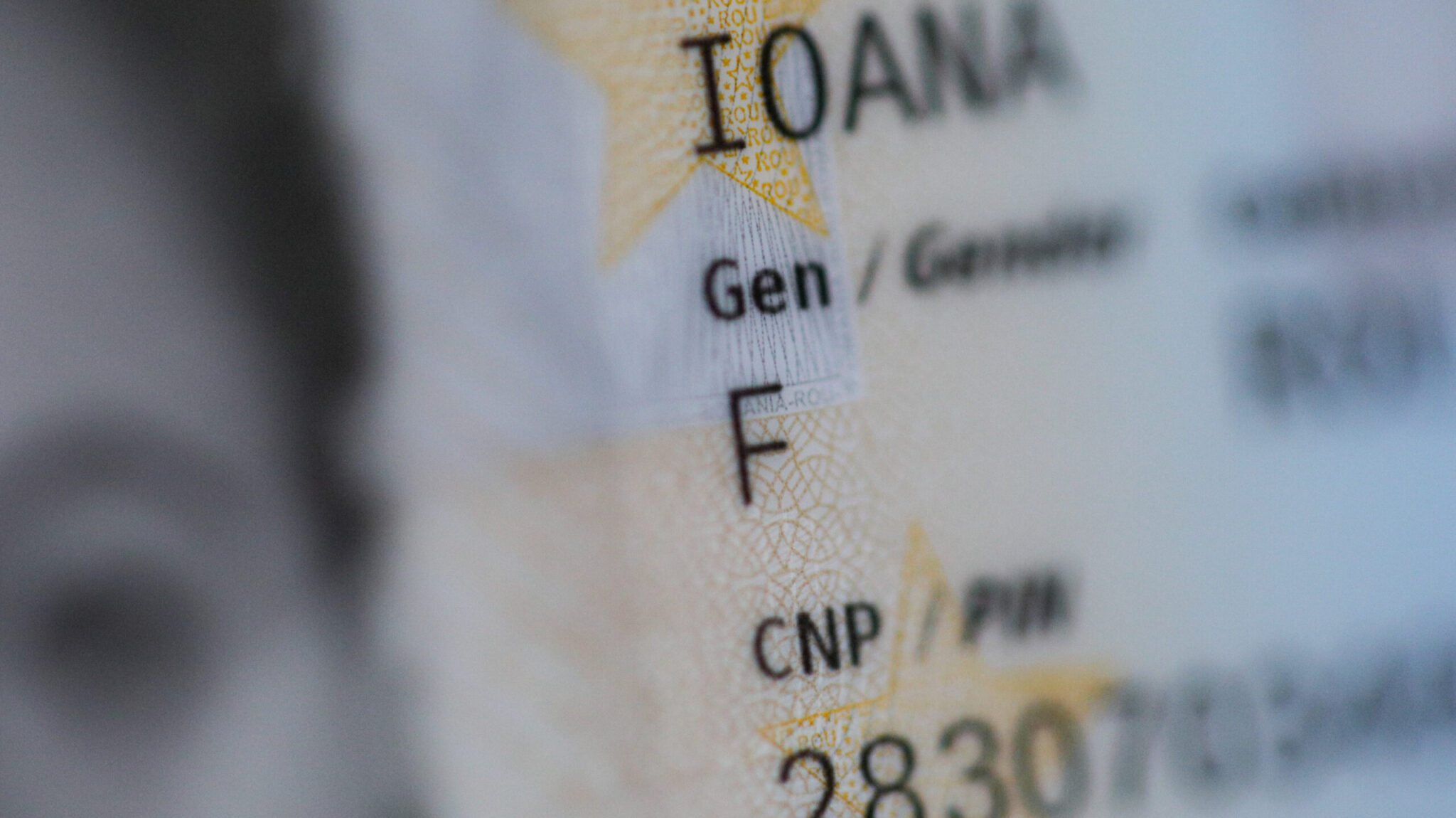 Se modifică Codul Numeric Personal. Anunț pentru românii cu buletin ...