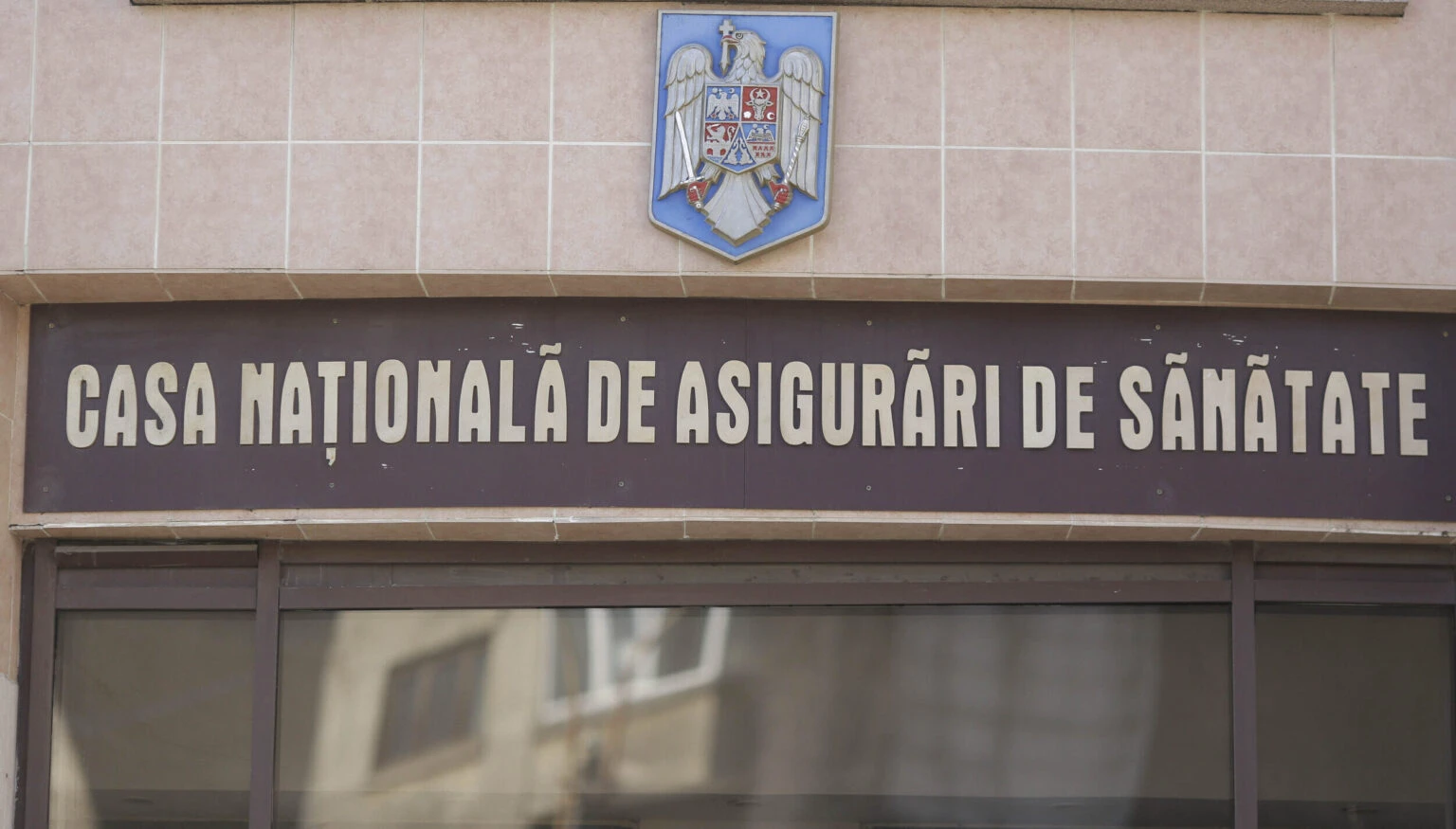 Decizie pentru toți românii care merg la medic să ia bilet de trimitere ...