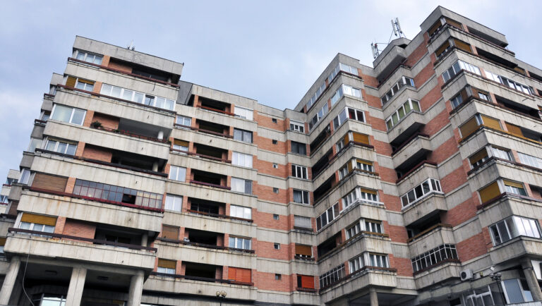 Devine interzis în România! Cei cu aceste apartamente riscă amenzi de ... Devine interzis în România! Cei cu aceste apartamente riscă amenzi de ...
