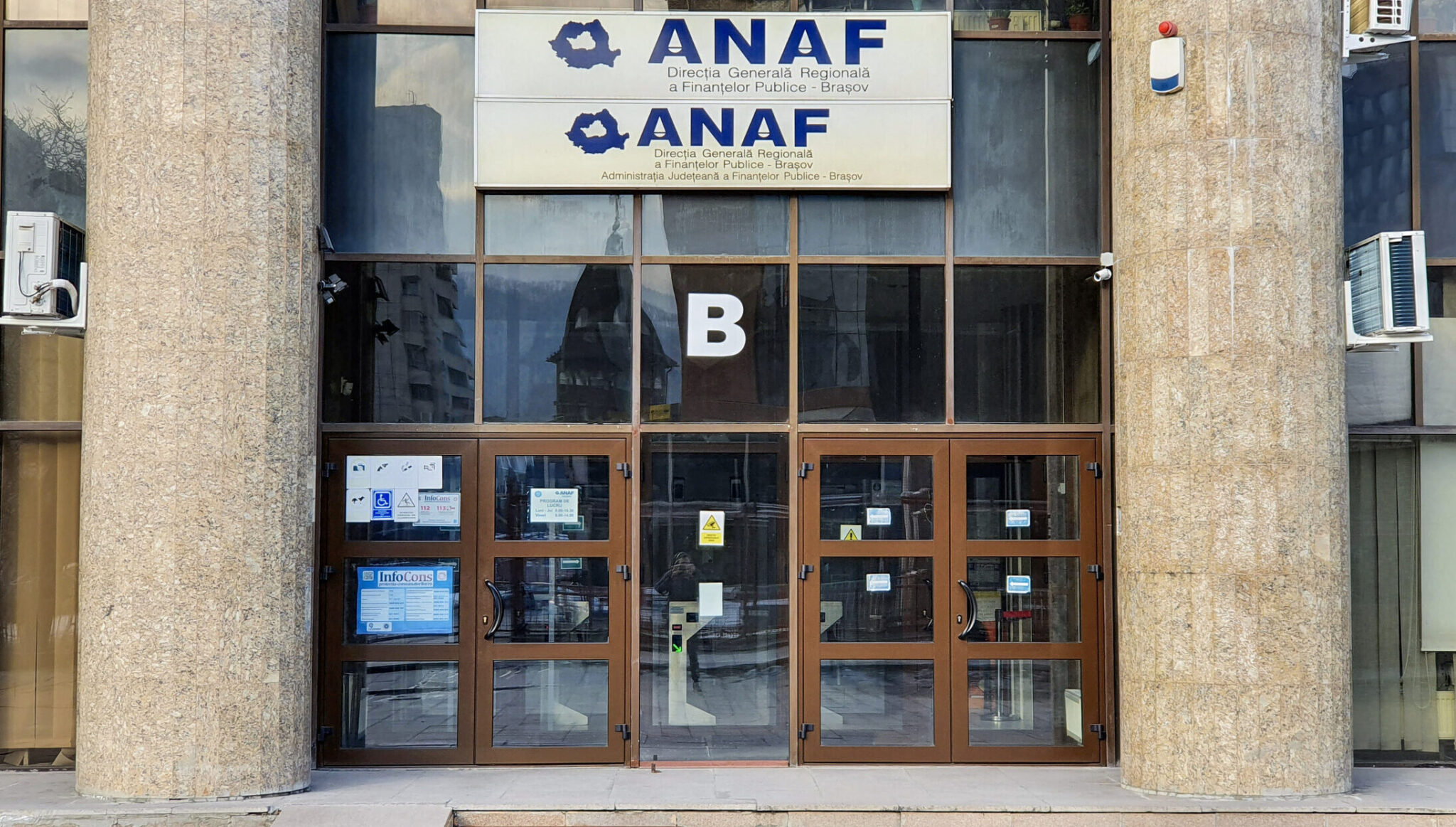 ANAF va da banii înapoi. Fiscul returnează 20% din ce a încasat ...