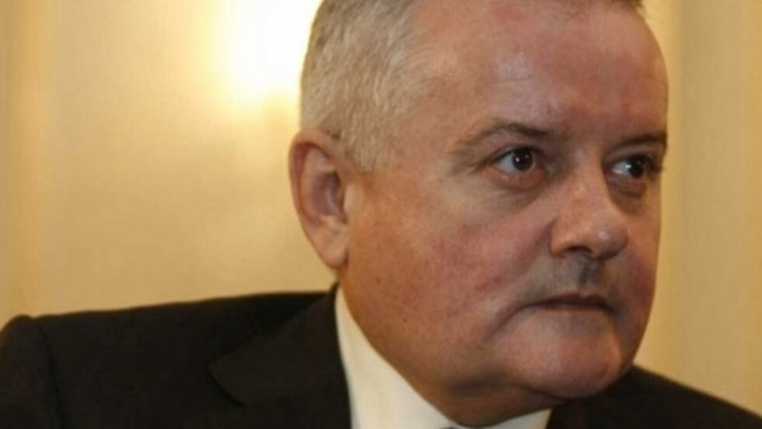 Irinel Columbeanu e terminat. Umilinţa este totală: Alt fraier, gata!