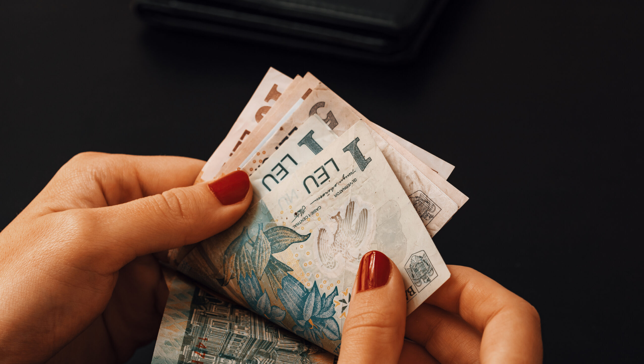 Bonus la pensie din 2024. Cine va primi bani în plus