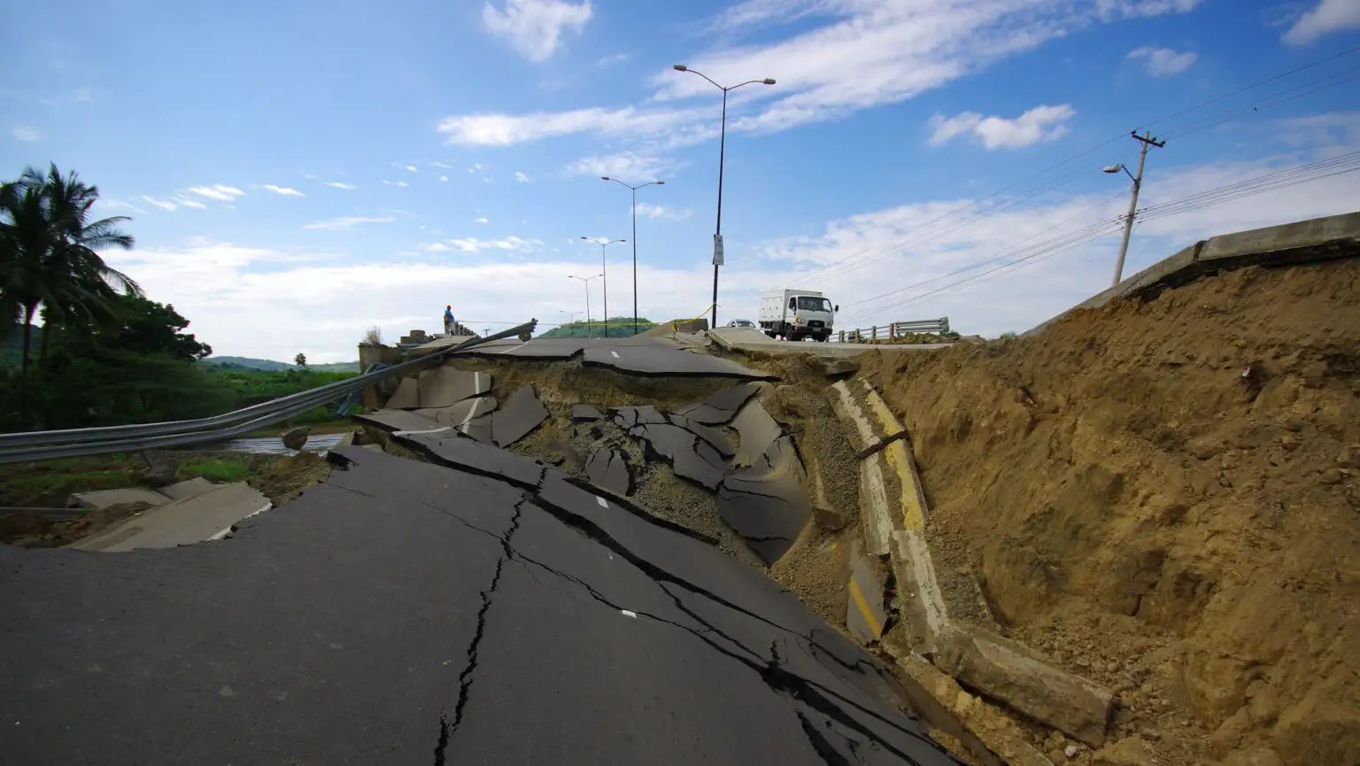 Marele cutremur! S-a aflat data la care se poate declanșa seismul ...