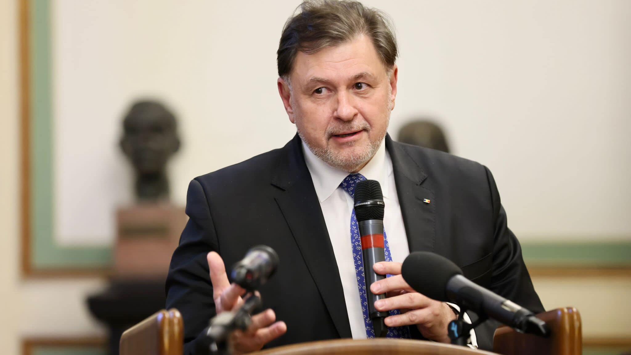 Antibiotice fără reţetă, legal. Alexandru Rafila: Există o mică portiță