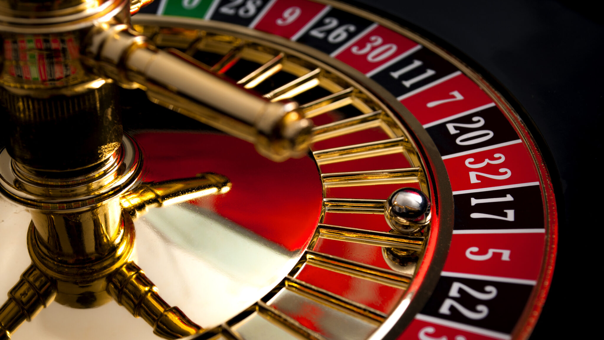 Se dă interzis complet la jocurile de noroc. Românii trebuie să depună cerere în nume personal