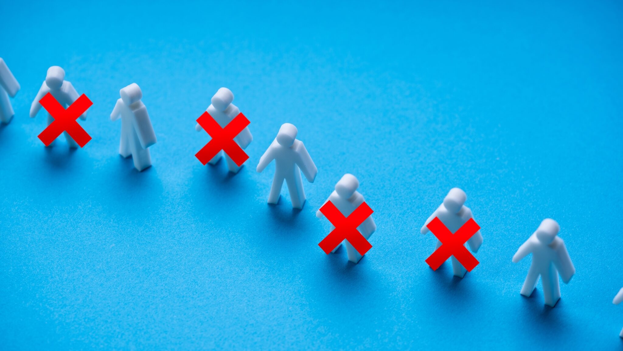 Concedieri masive în România de Sărbători! Decizia cruntă a companiei ...