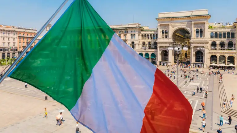 Italia vrea să construiască prima sa cale ferată solară. Noua ...