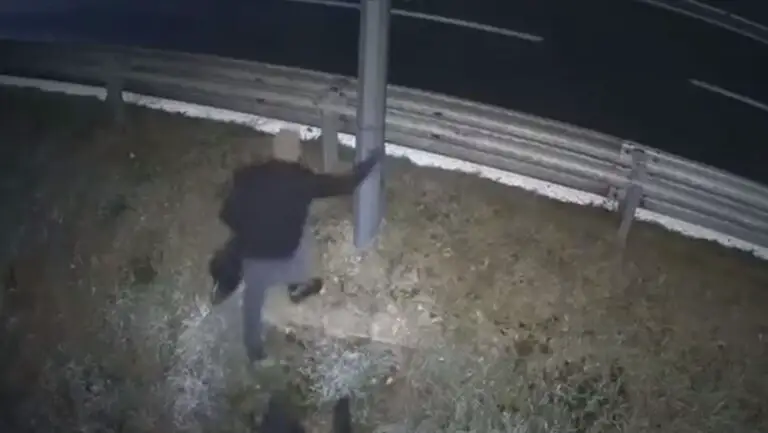 „Flexman” este justițiarul care luptă împotriva radarelor