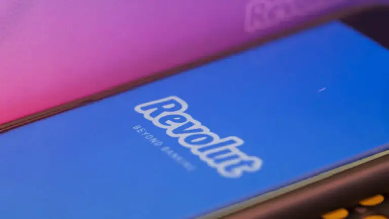 Revolut își inaugurează sediul global din Londra și anunță extinderea ...