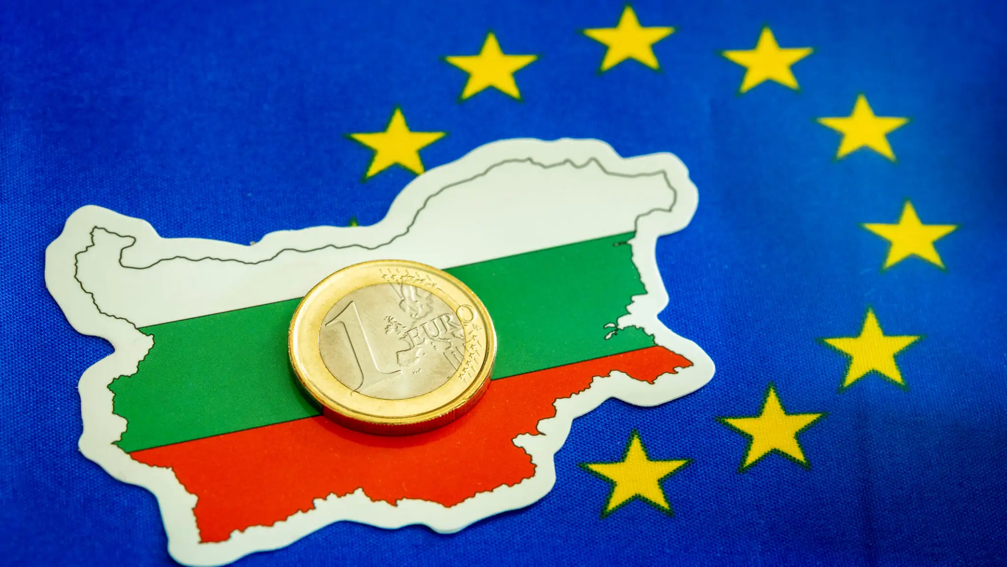 Bulgaria trece la EURO începând cu 1 ianuarie 2026. Anunț pentru cei ...