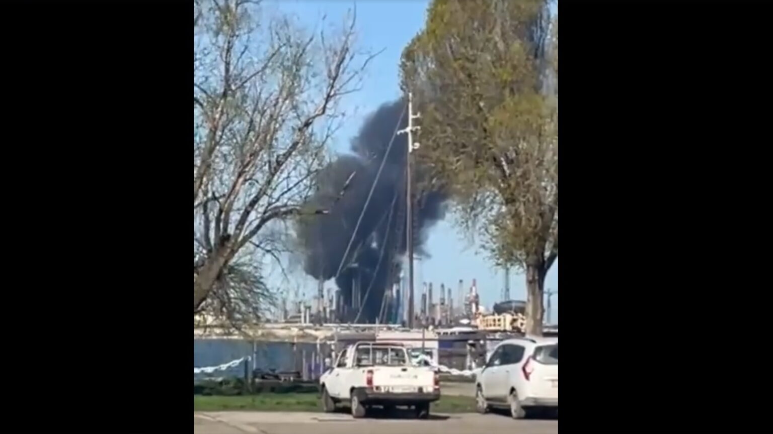 Explozie la Rafinăria Petromidia. A fost activat Planul Roșu