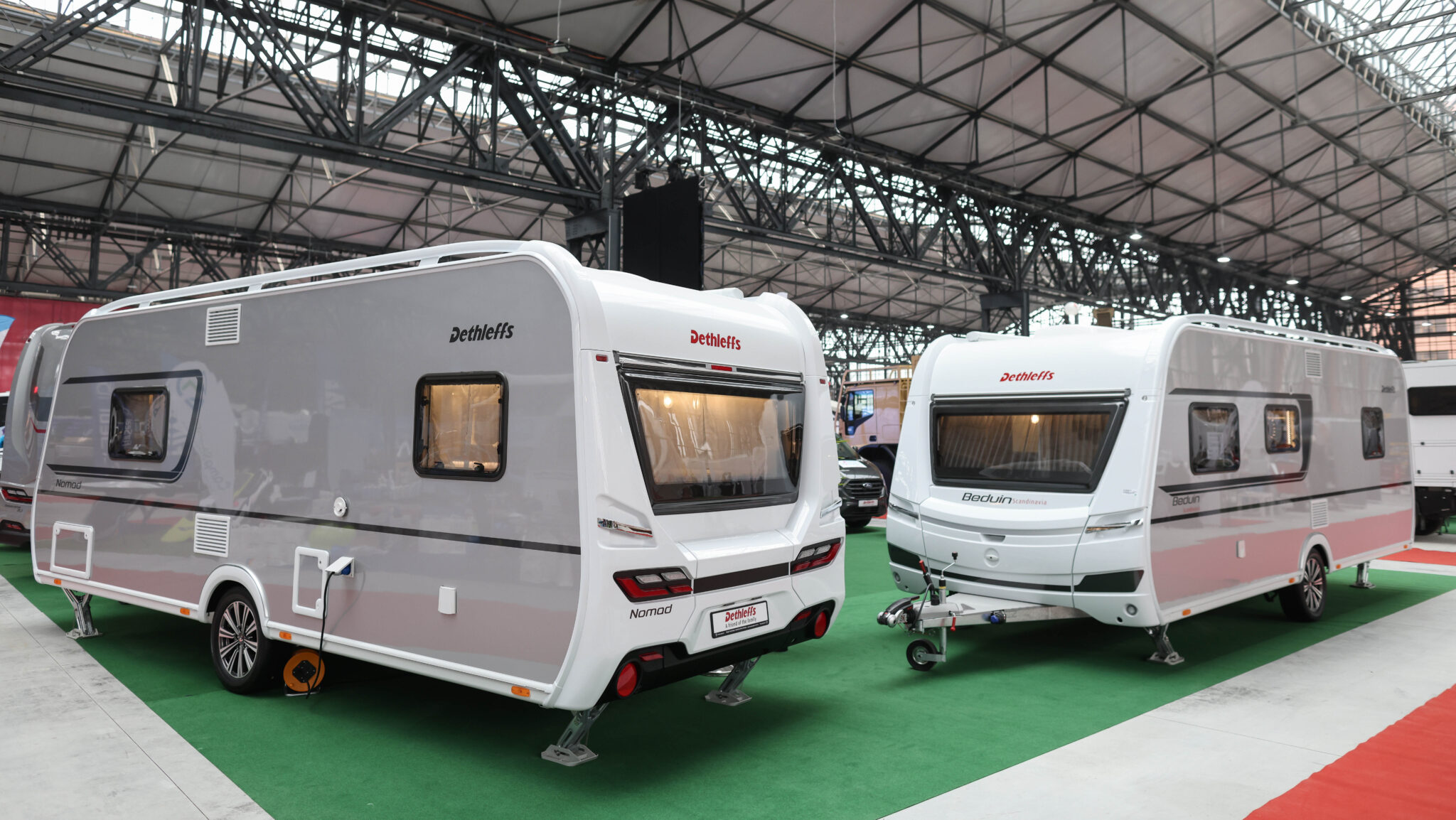 Cod Rutier 2024. Viteza maximă pentru șoferii care tractează remorca ...