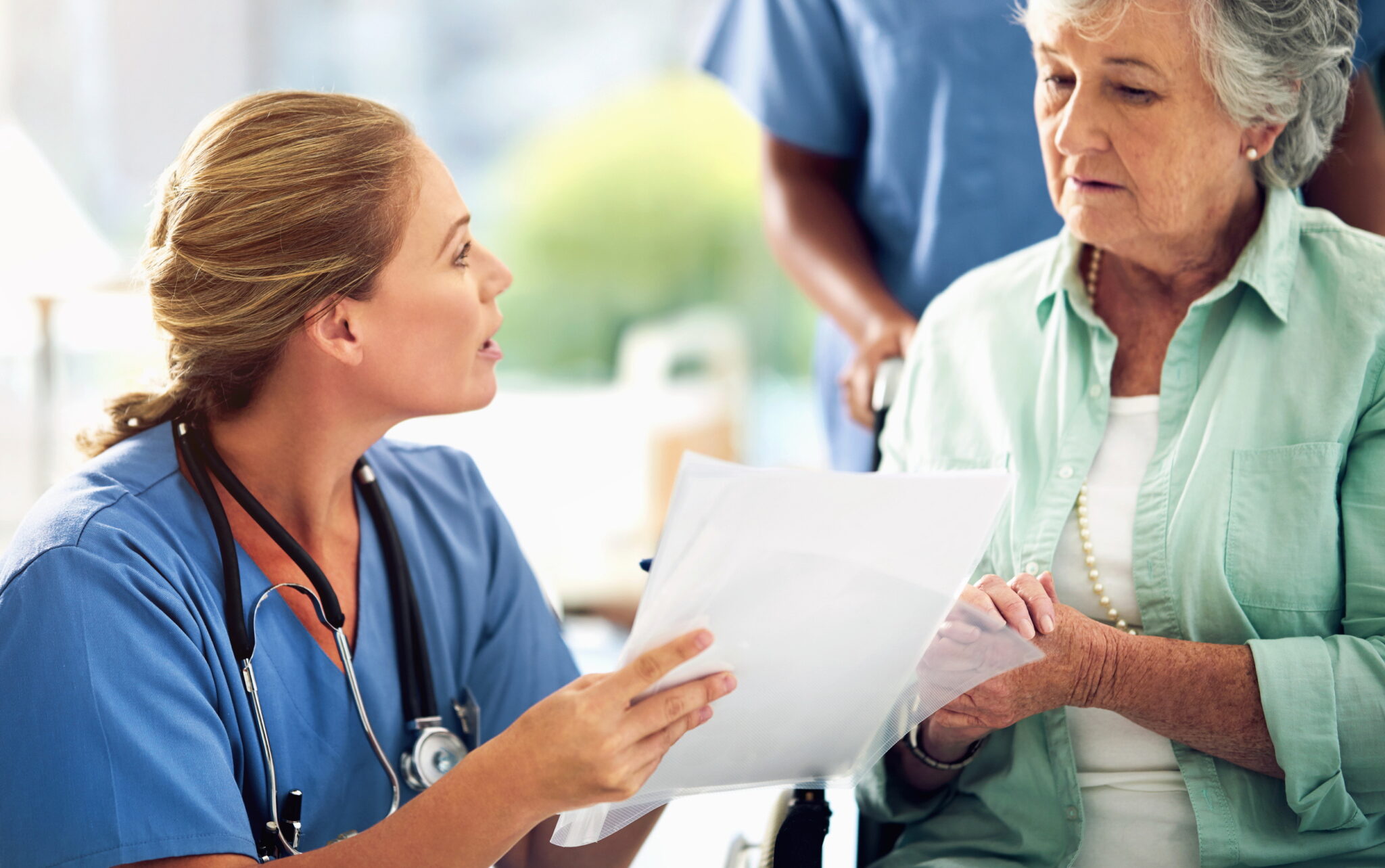 Cod personal de sănătate. Românii îl vor primi automat încă de la naștere. Va conține toate ...