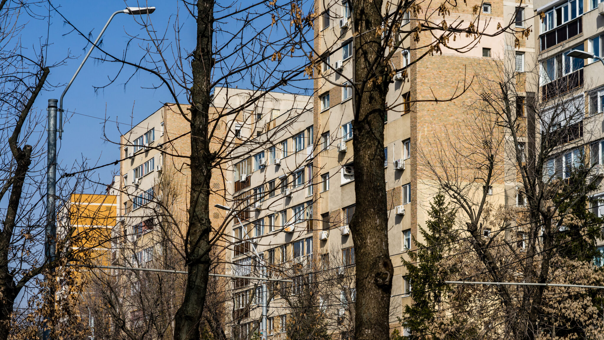 Interzis pentru proprietarii de apartamente. Cei care stau la bloc trebuie să le desființeze ...