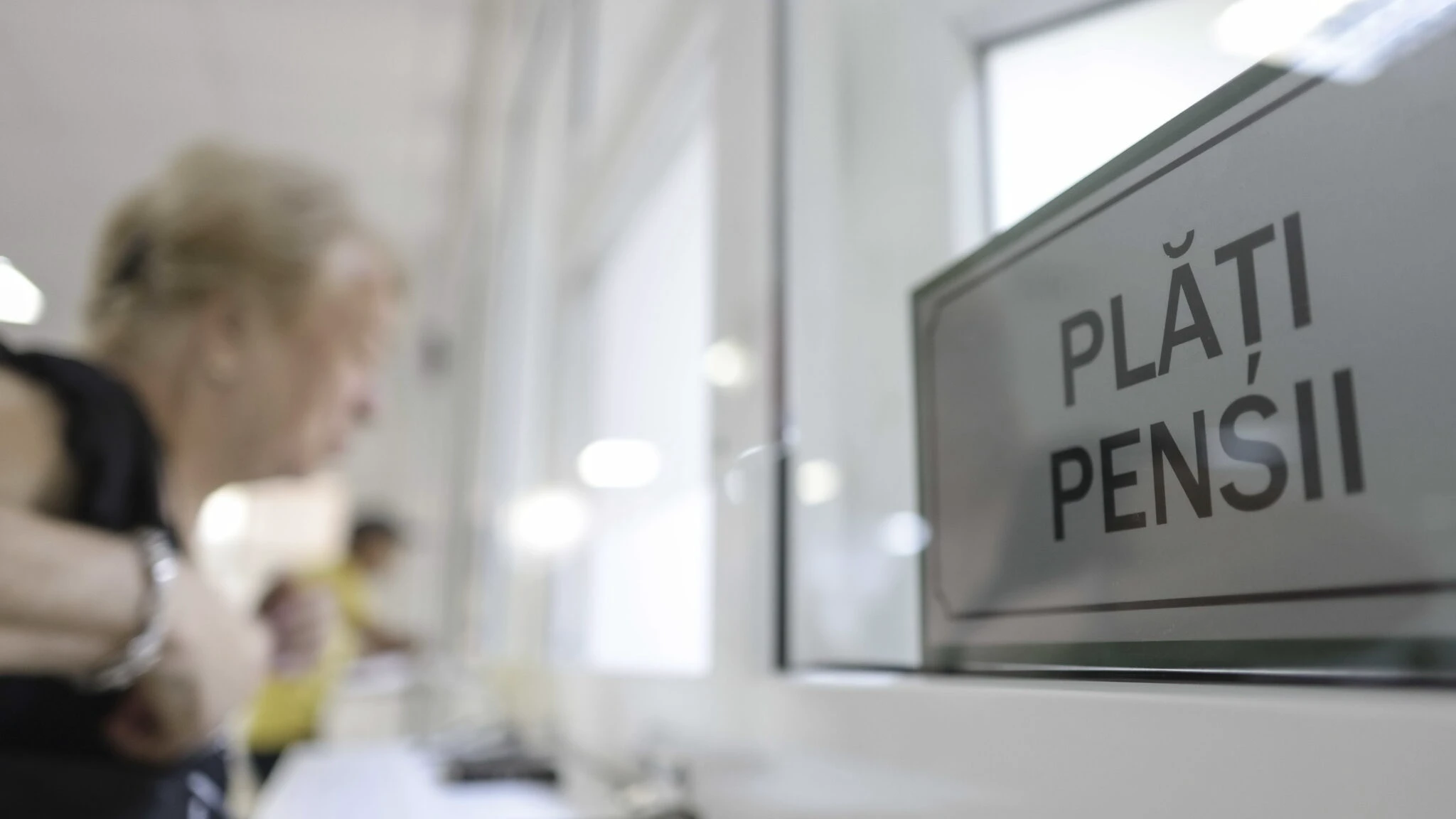 Document obligatoriu pentru pensie. Românii trebuie să depună cerere la Casa Națională de Pensii ...