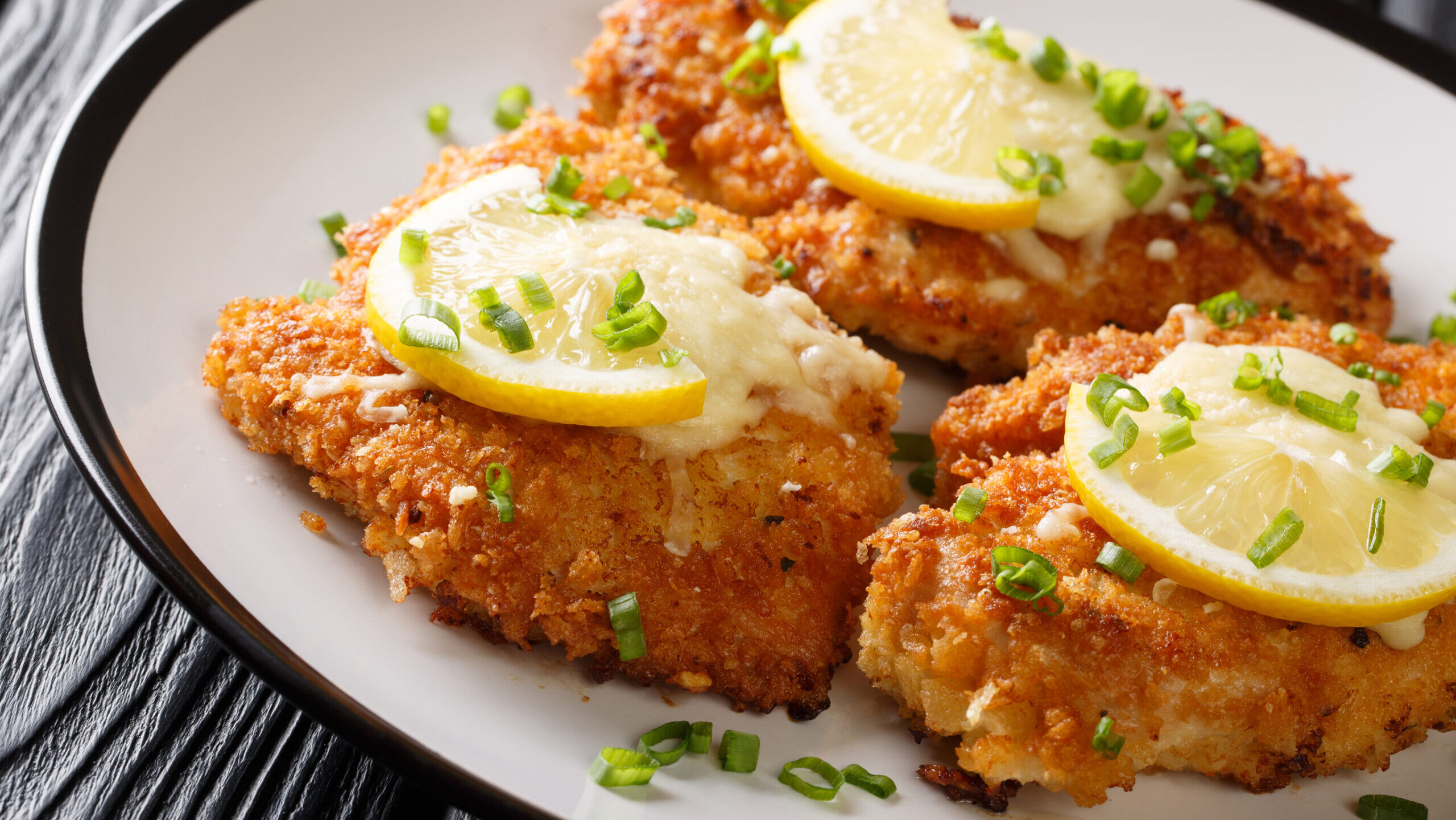 Cea mai bună rețetă de piept de pui în stil italian. Este crocant și ...