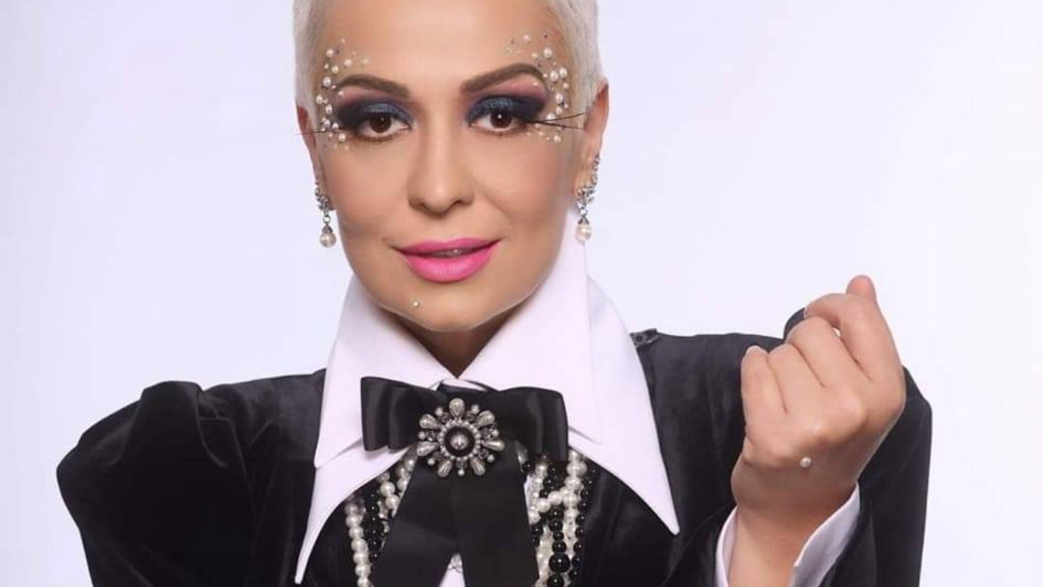 Monica Anghel e de nerecunoscut. Lupta cu kilogramele în plus i-a ...