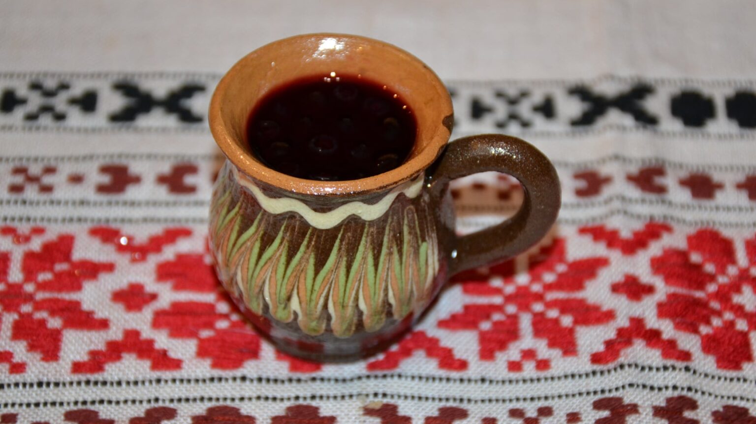 Afinata făcută în casă, cea mai bună rețetă tradițională. Ce beneficii ...