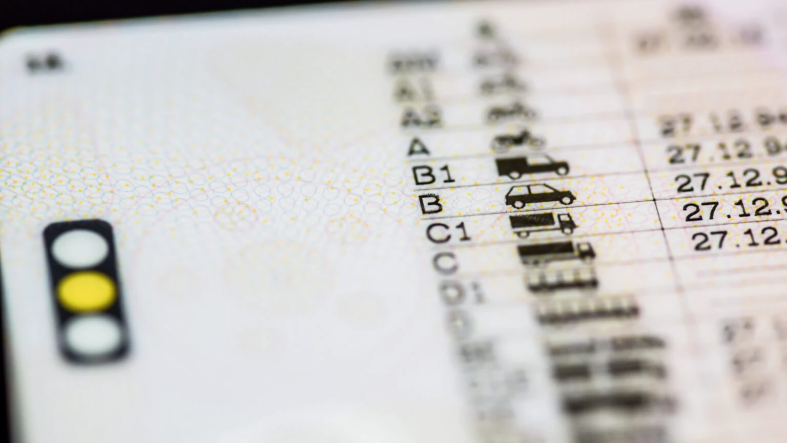 Cod Rutier 2025. Se suspendă permisul de conducere. Poliția înștiințează șoferii în scris în ...