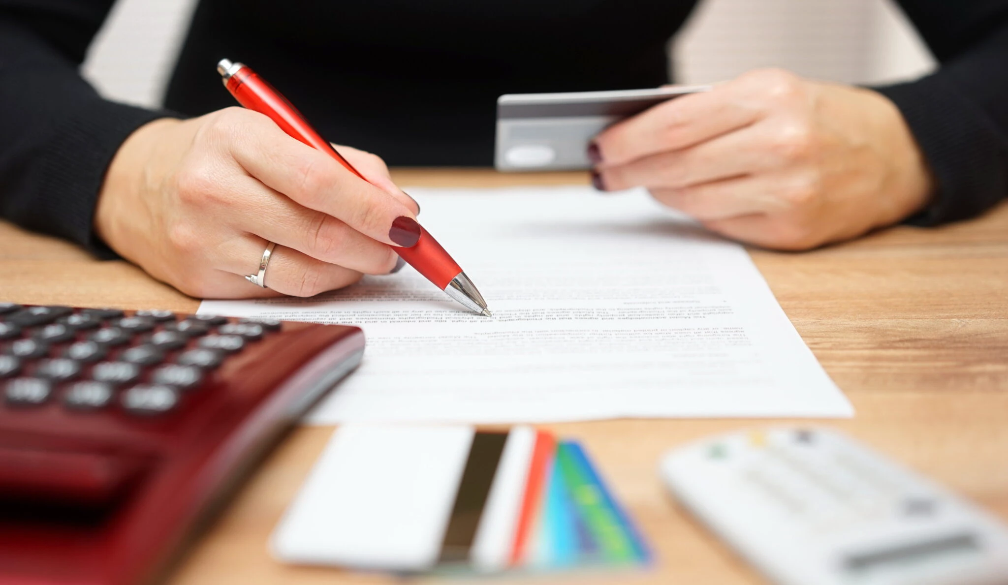 Anunț pentru cei care au cont și card la bancă. Trebuie să-ți deschizi ...