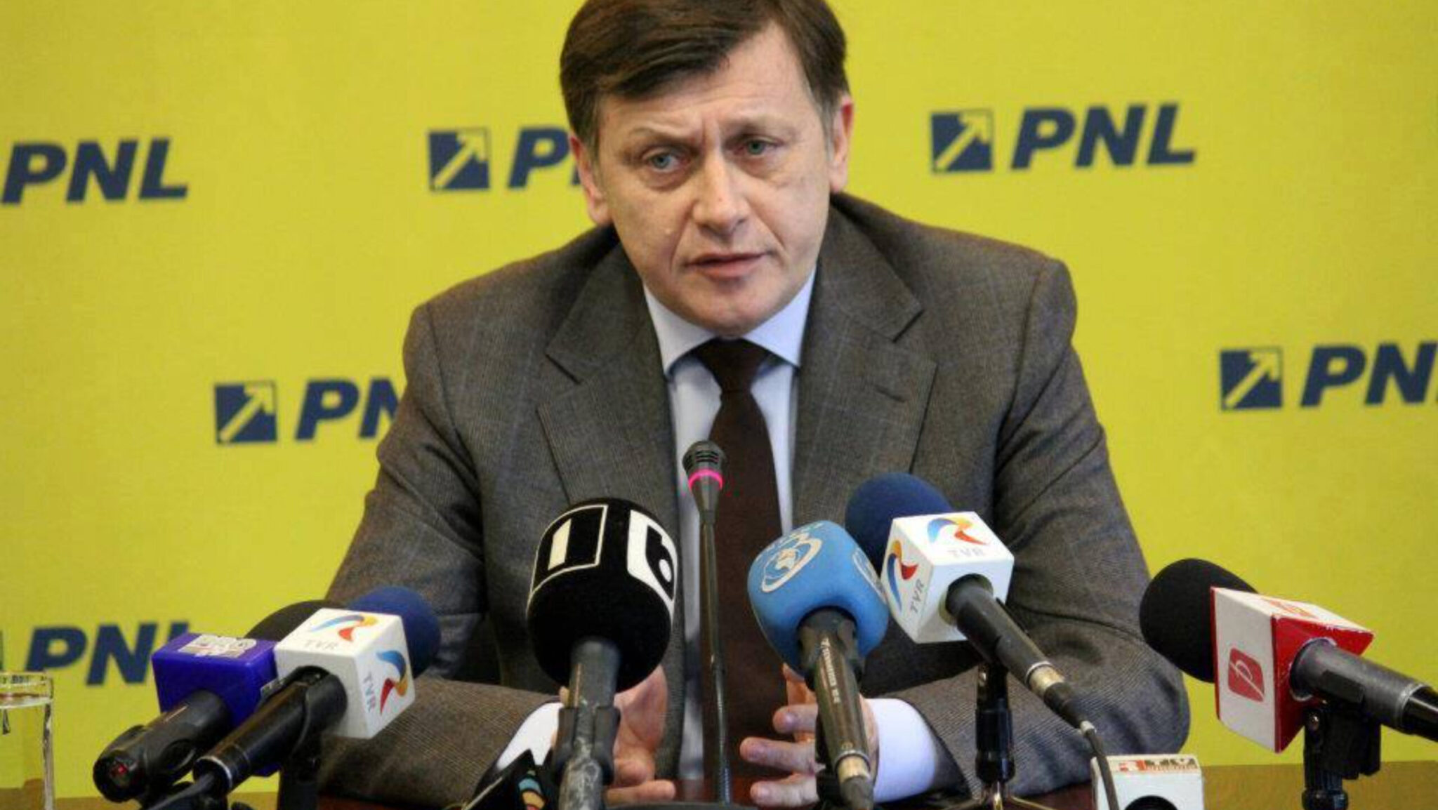 Ce șanse are Crin Antonescu la prezidențiale: Ar fi primul președinte ...