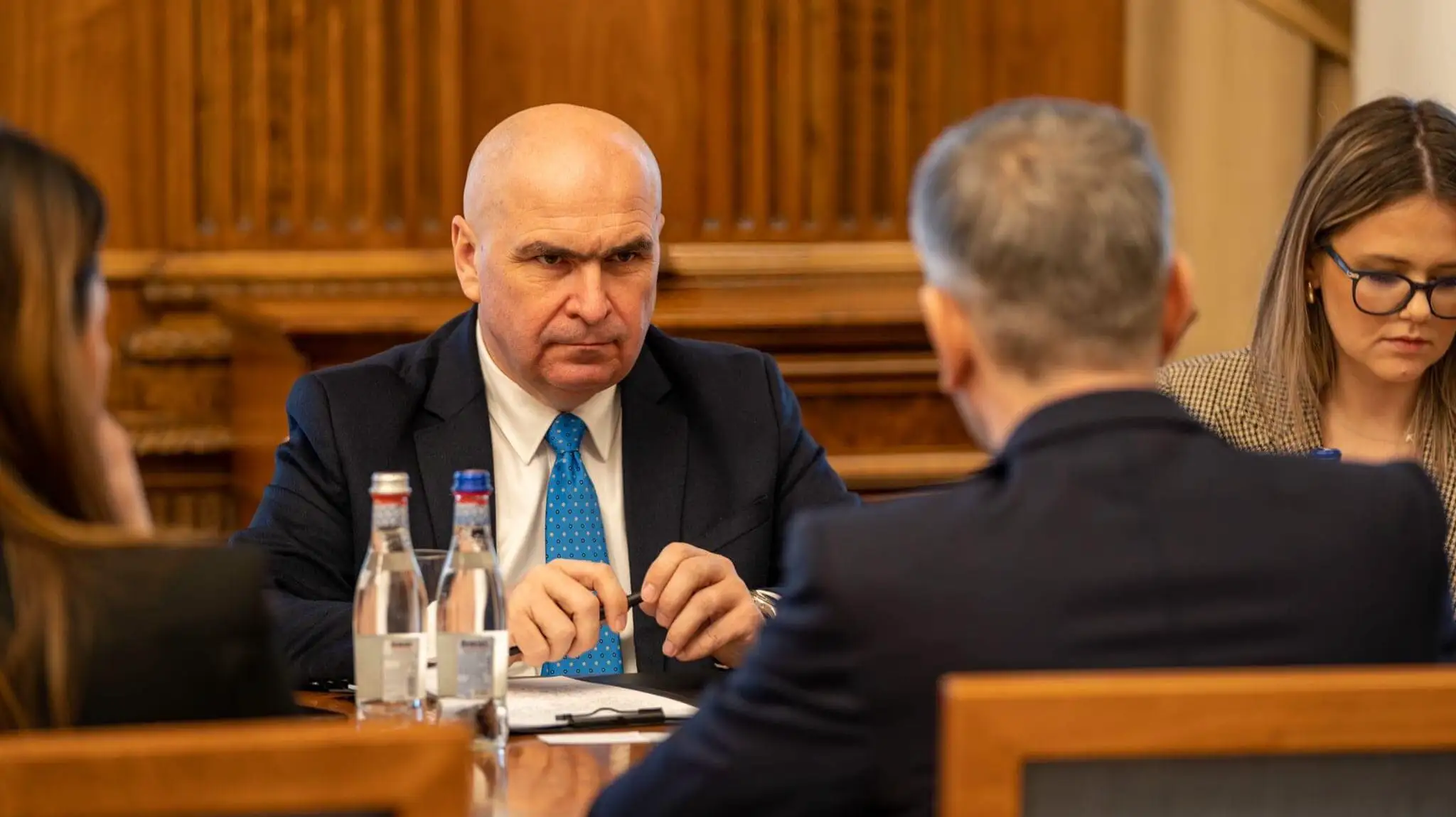 Ilie Bolojan, discuții cu reprezentanții gigantului Amazon. Cum poate ...