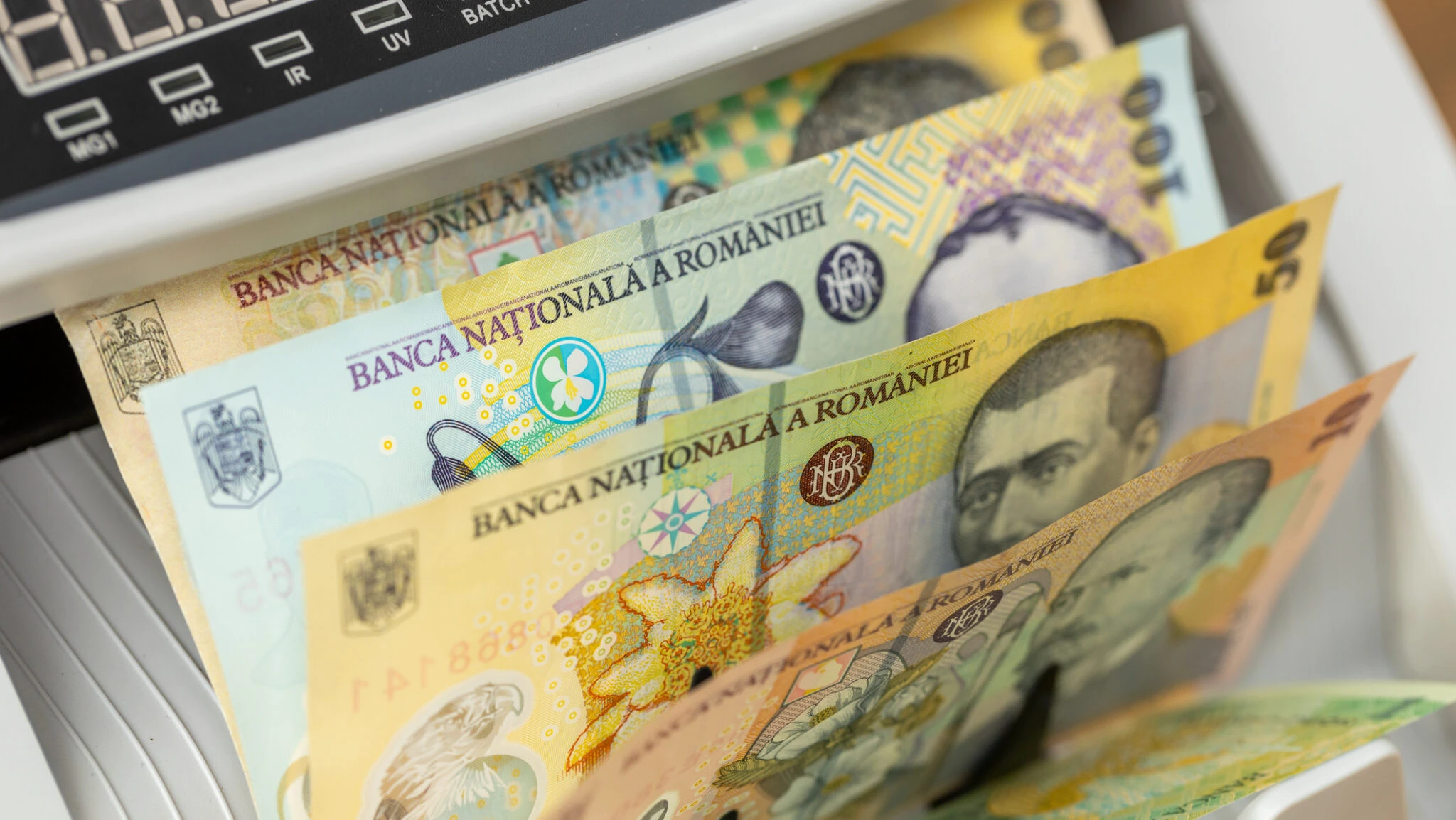 Limită la numerar. Interzis pentru românii care folosesc cash. Legea se ...