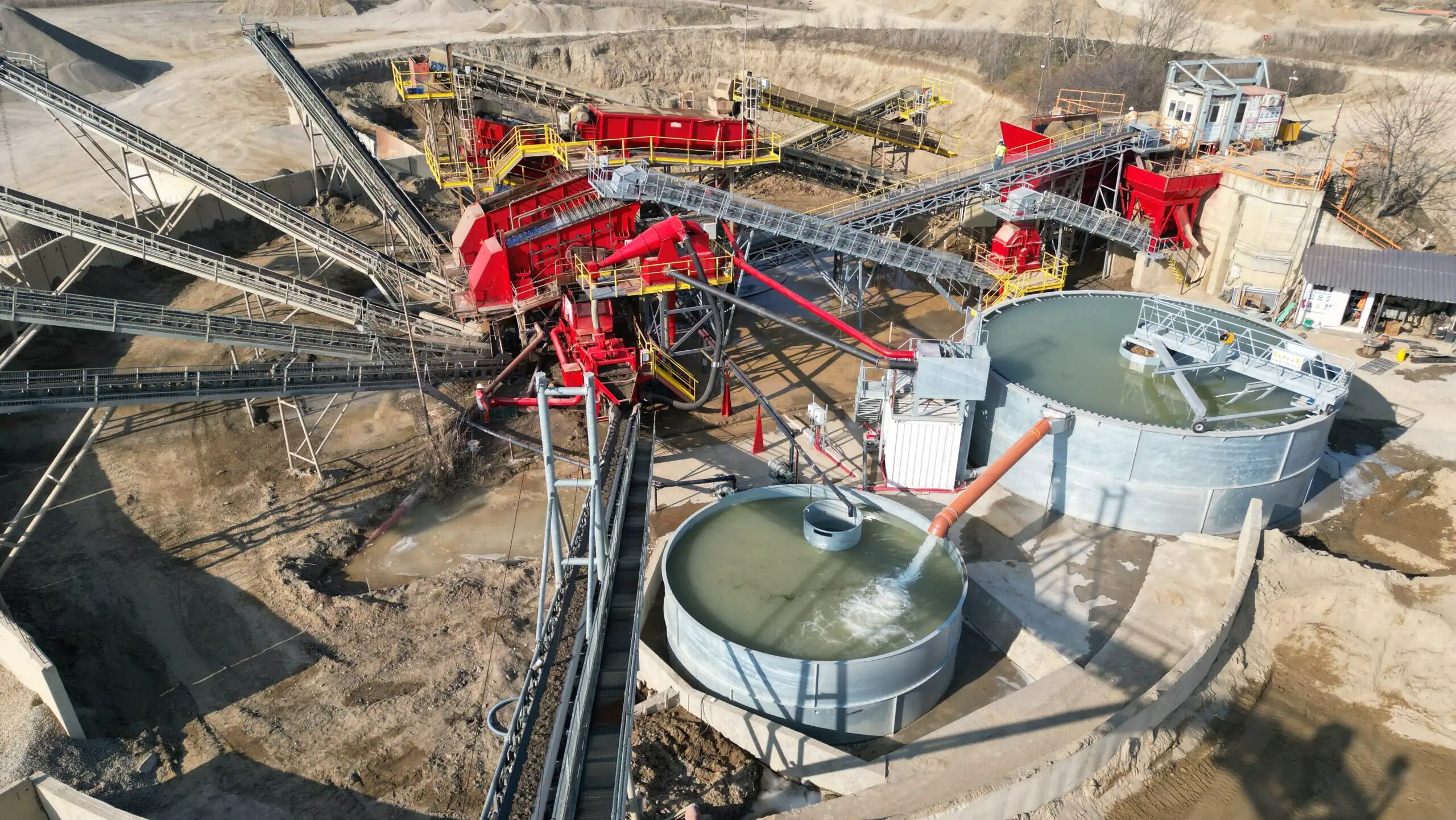 Holcim România a investit peste 450.000 de euro în reciclarea apei la ...
