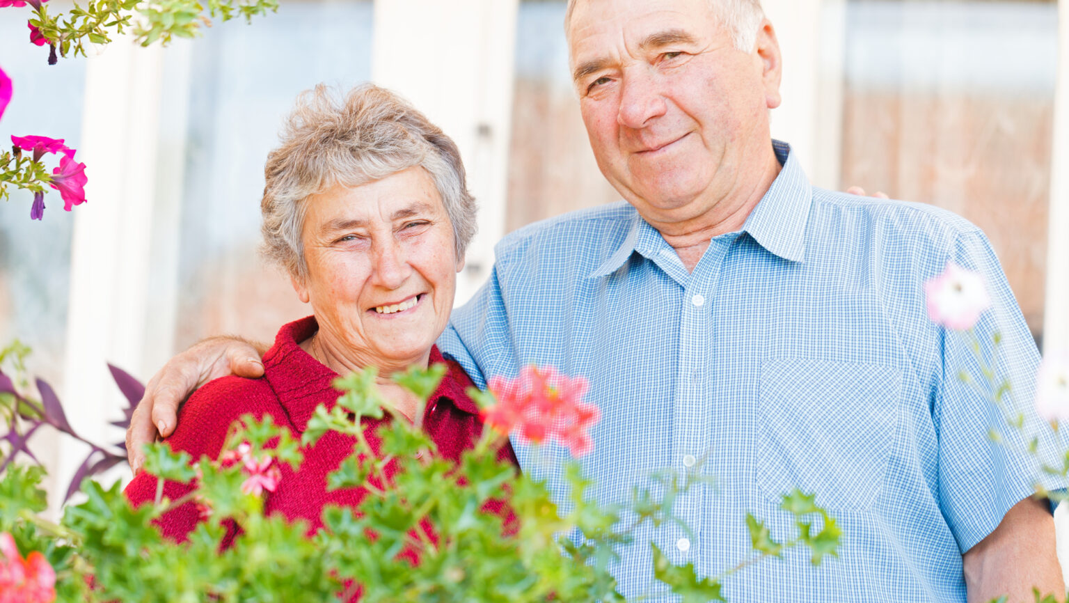 Când intră pensiile pe card, luni 12 mai 2025. Anunț pentru românii ...
