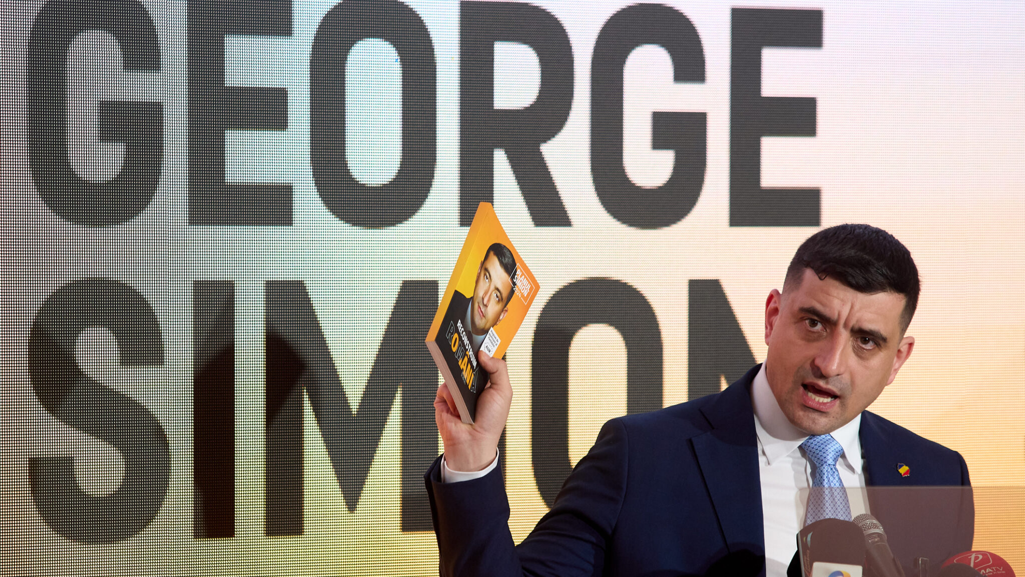 Călin Georgescu s-a întâlnit cu George Simion și Ana Maria Gavrilă. Ce decizie au luat