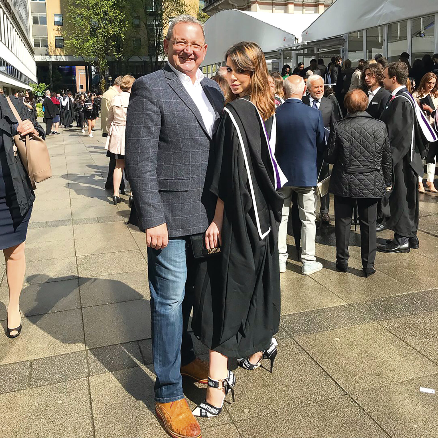 Alin și Ioana Burcea, tandemul tată-fiică prin care Paralela 45 se ...