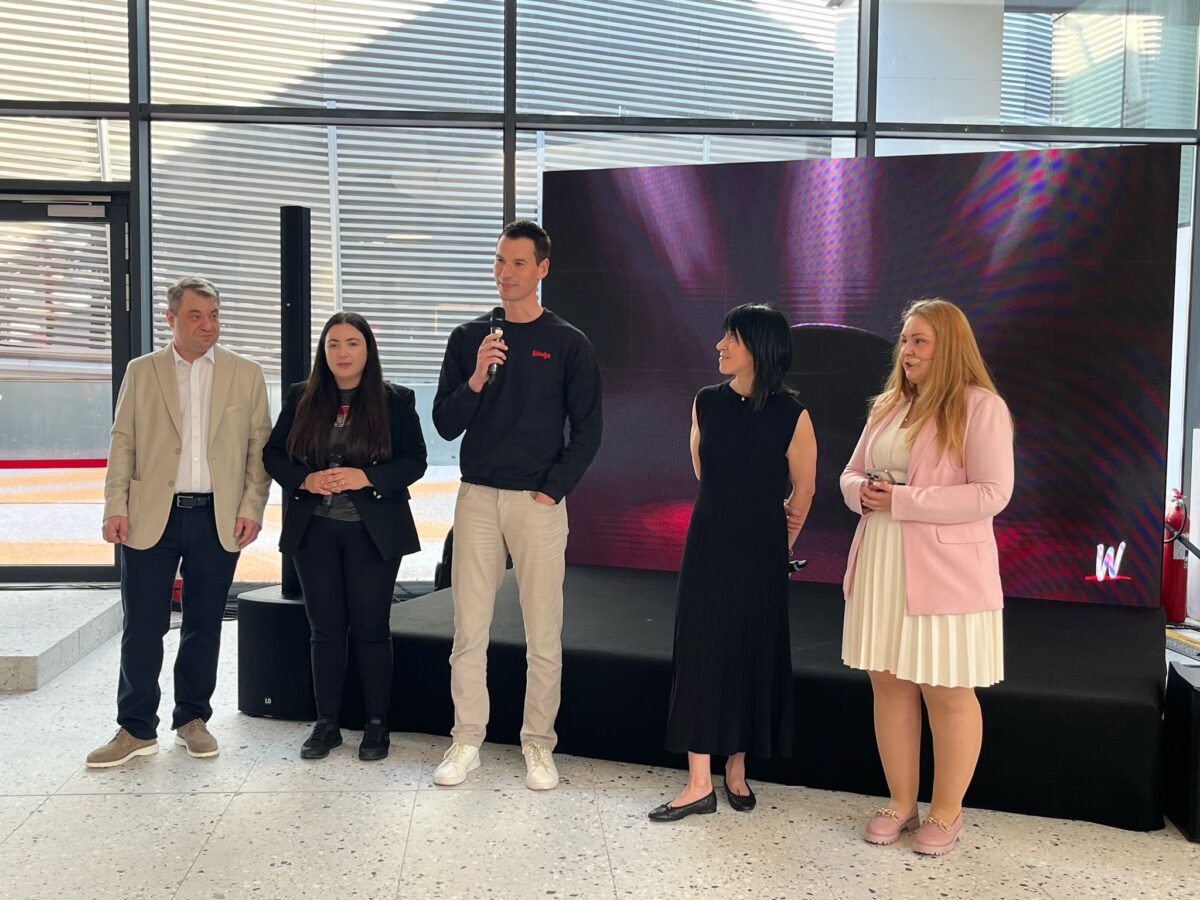 Al treilea cel mai mare lanț de fast-food din lume intră pe piața ...