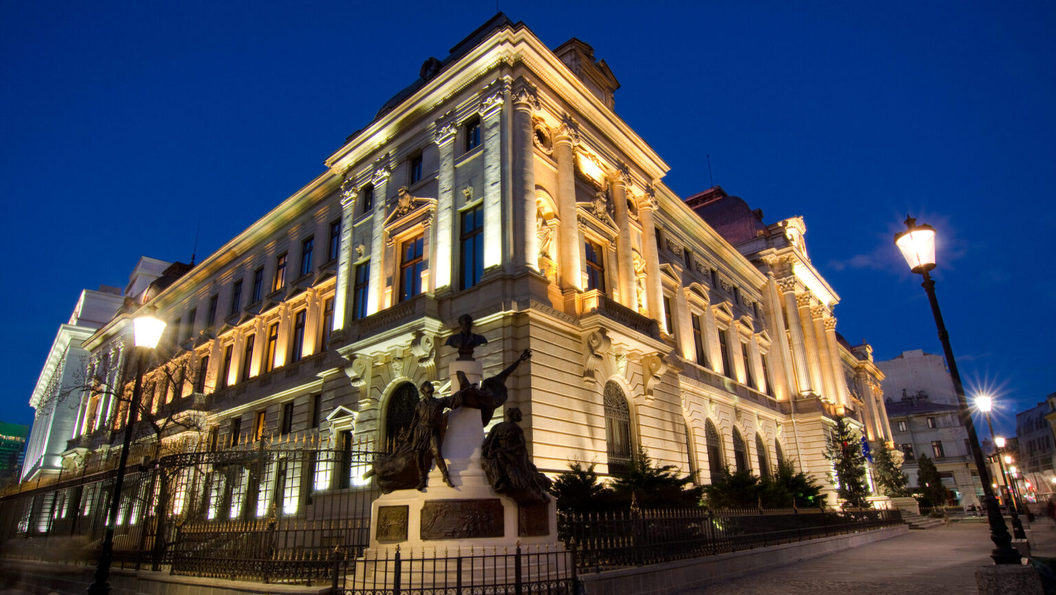 Curs valutar BNR, 7 mai 2025. EURO a explodat! Este cea mai mare ...