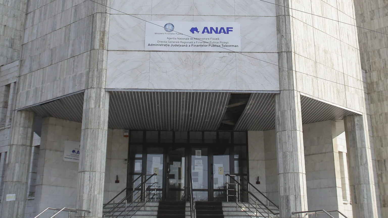 Noul formular pentru ANAF. Se trimite la Fisc până pe 25 ale lunii. A ...