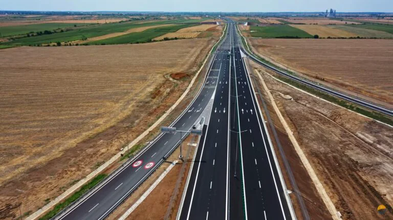 Se deschide ultimul tronson al drumului expres Craiova–Pitești. Autostrada devine complet ...