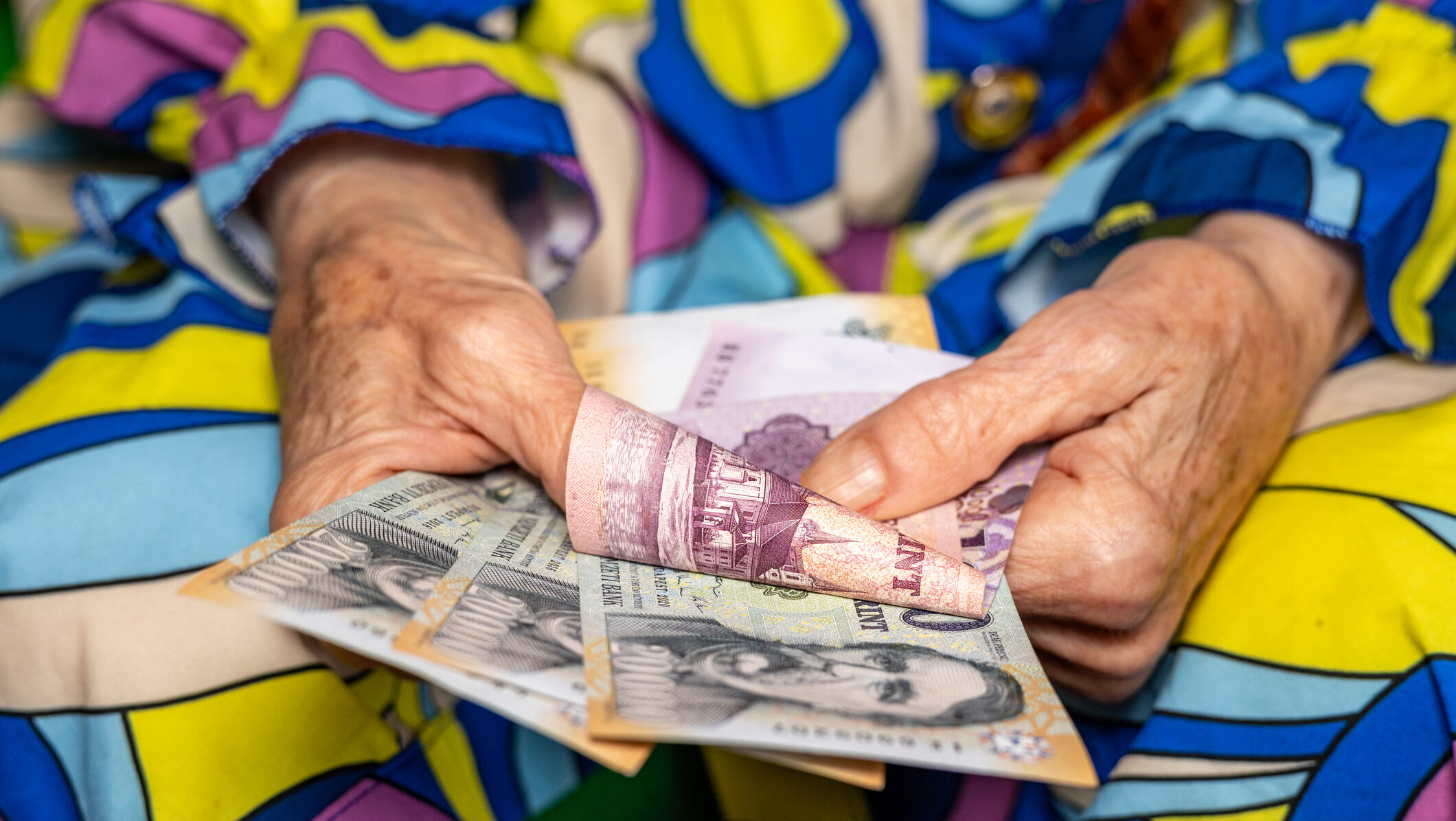 Suma pe care o poți retrage de la Pilonul II și III. Pensia minimă ...