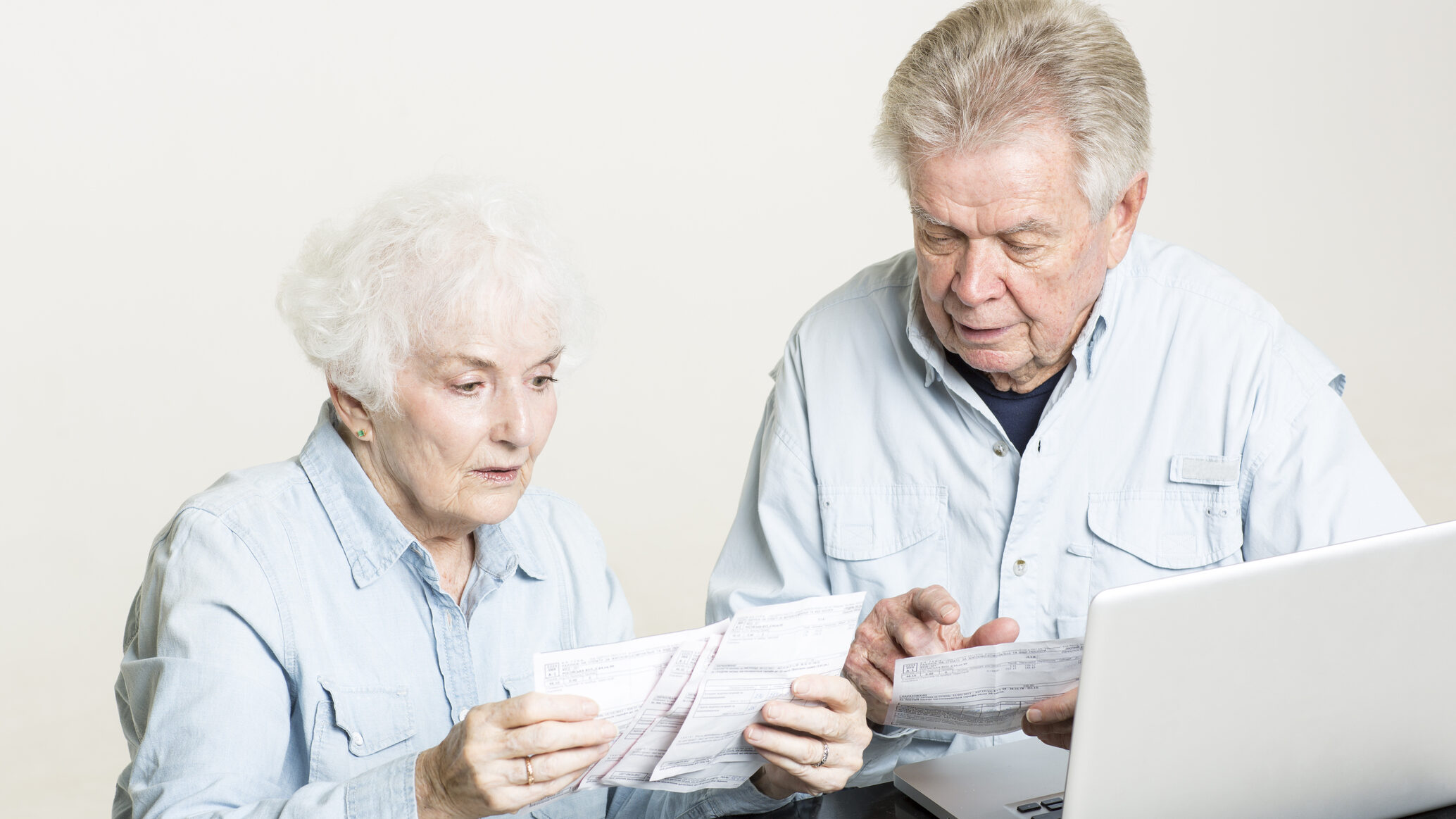 Facturi triple la energie. Adrian Negrescu, anunț pentru românii care ...