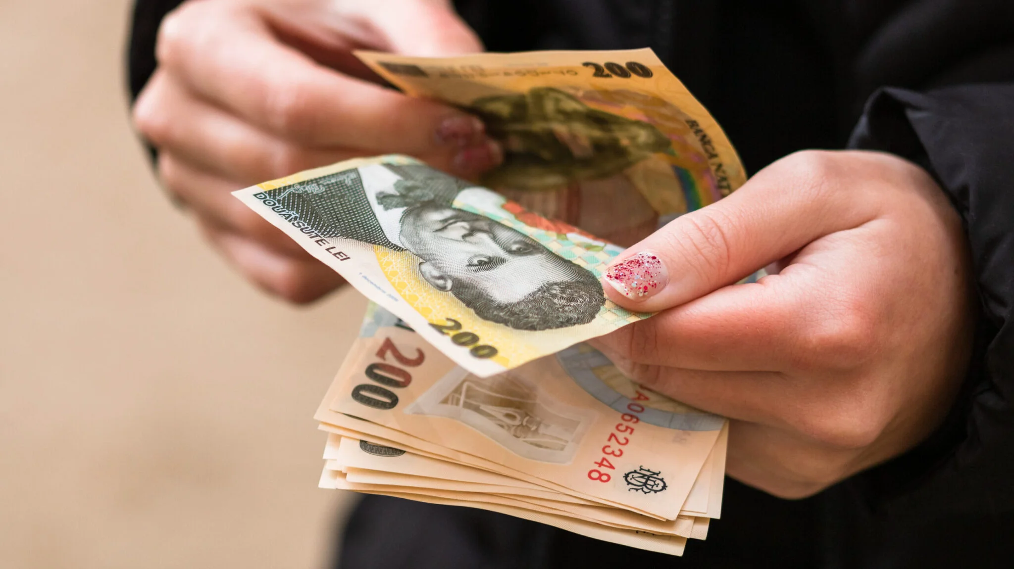 Amenzi pentru angajatorii din România care nu se înregistrează în Reges ...